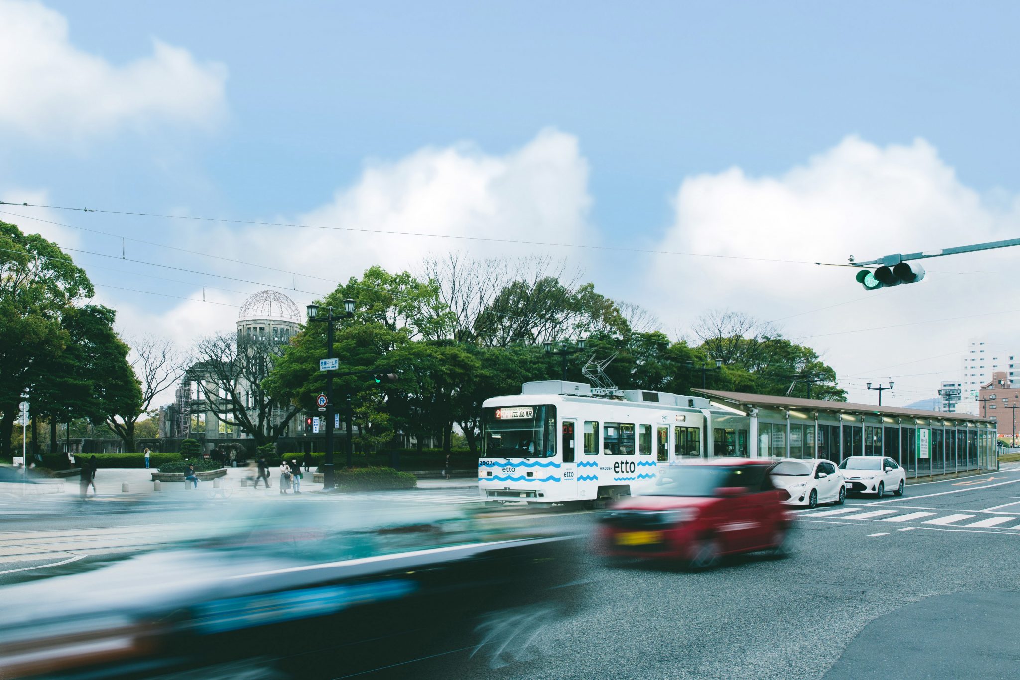 「etto」のロゴをモチーフとしたラッピング電車「etto号」毎日運行 | etto（エット） | ニッポンの「粋」が集う広島・宮島の新名所